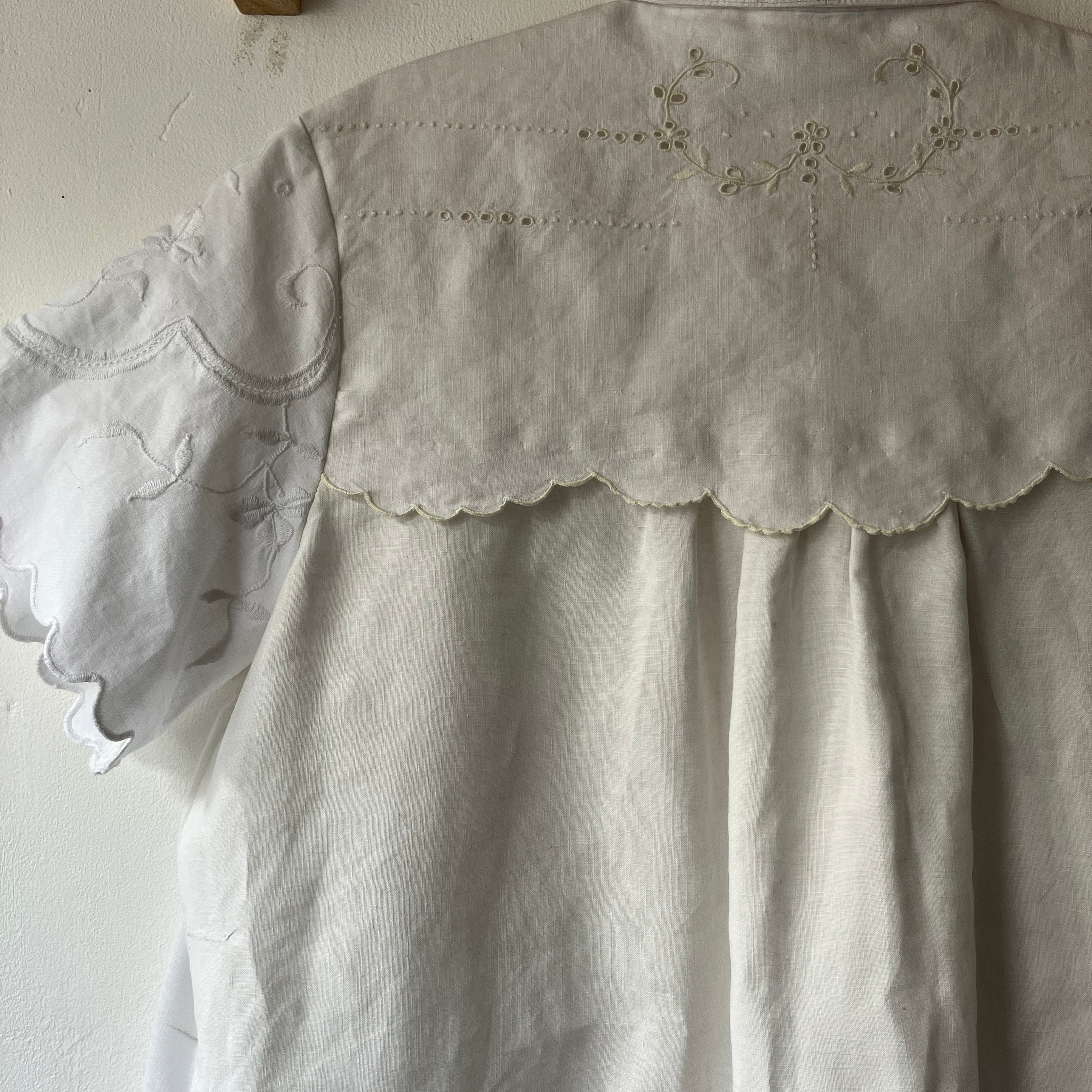Recycled cutwork tablecloth shirt – a circular story