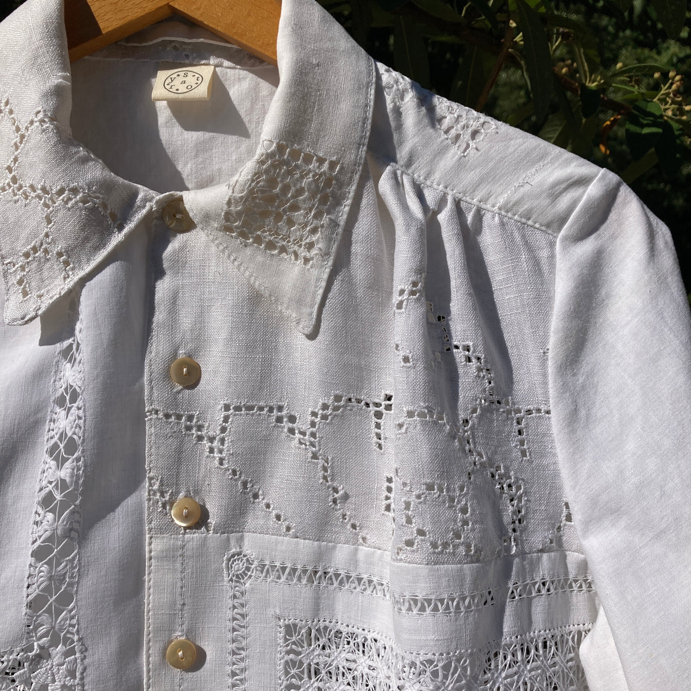 Handmade patchwork cutwork tablecloth shirt – a circular story